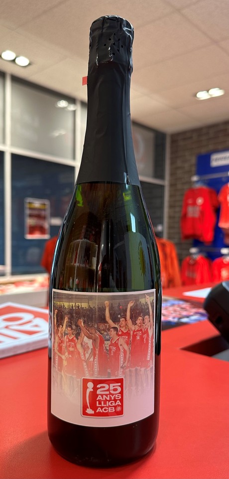 Bottle of cava 25 years league | Bàsquet Manresa
